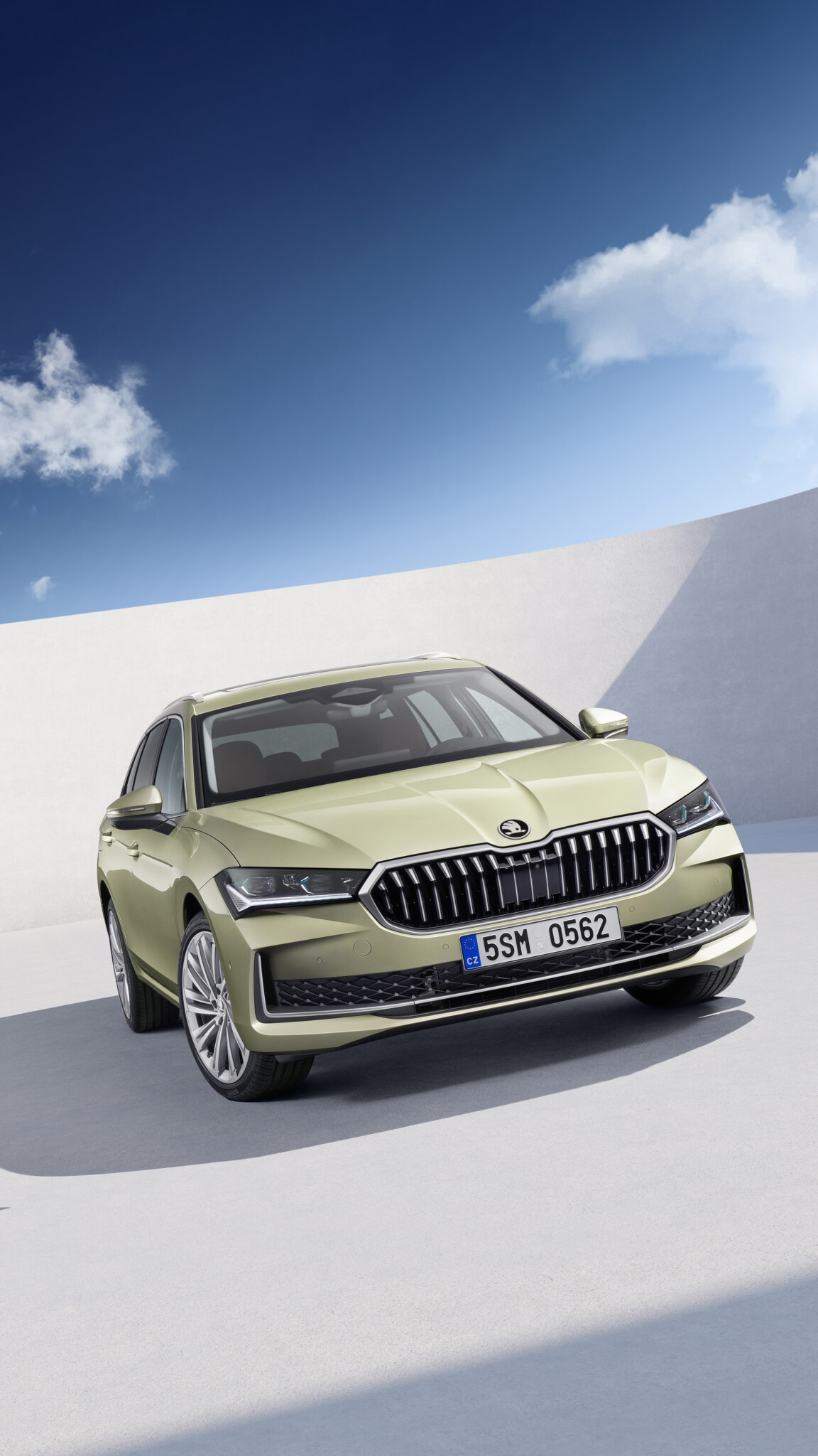 The all-new Škoda Superb: More space and comfort, six efficient ...