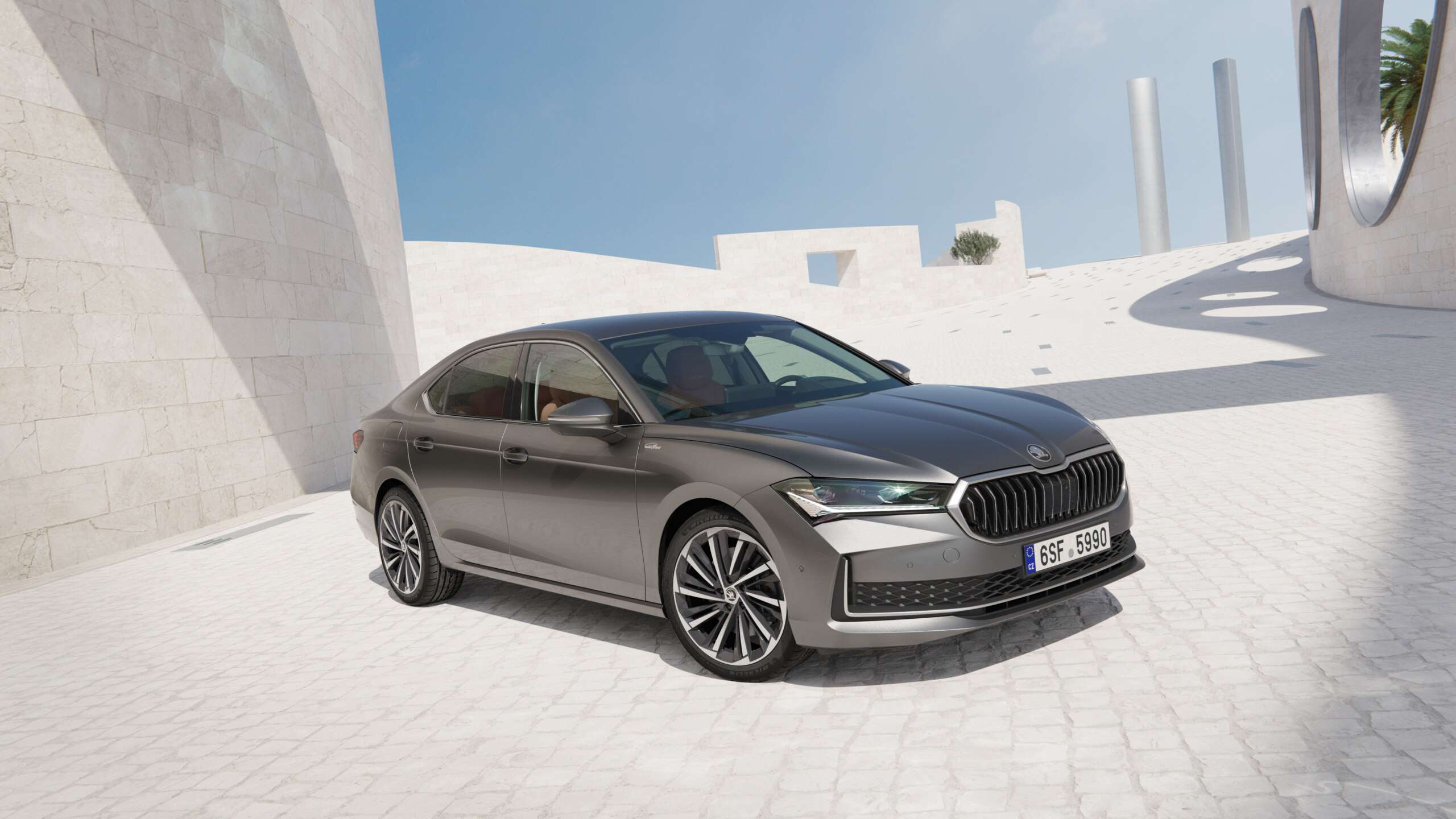 Superb L&K: Top-of-the-range model with exclusive features and unique ...