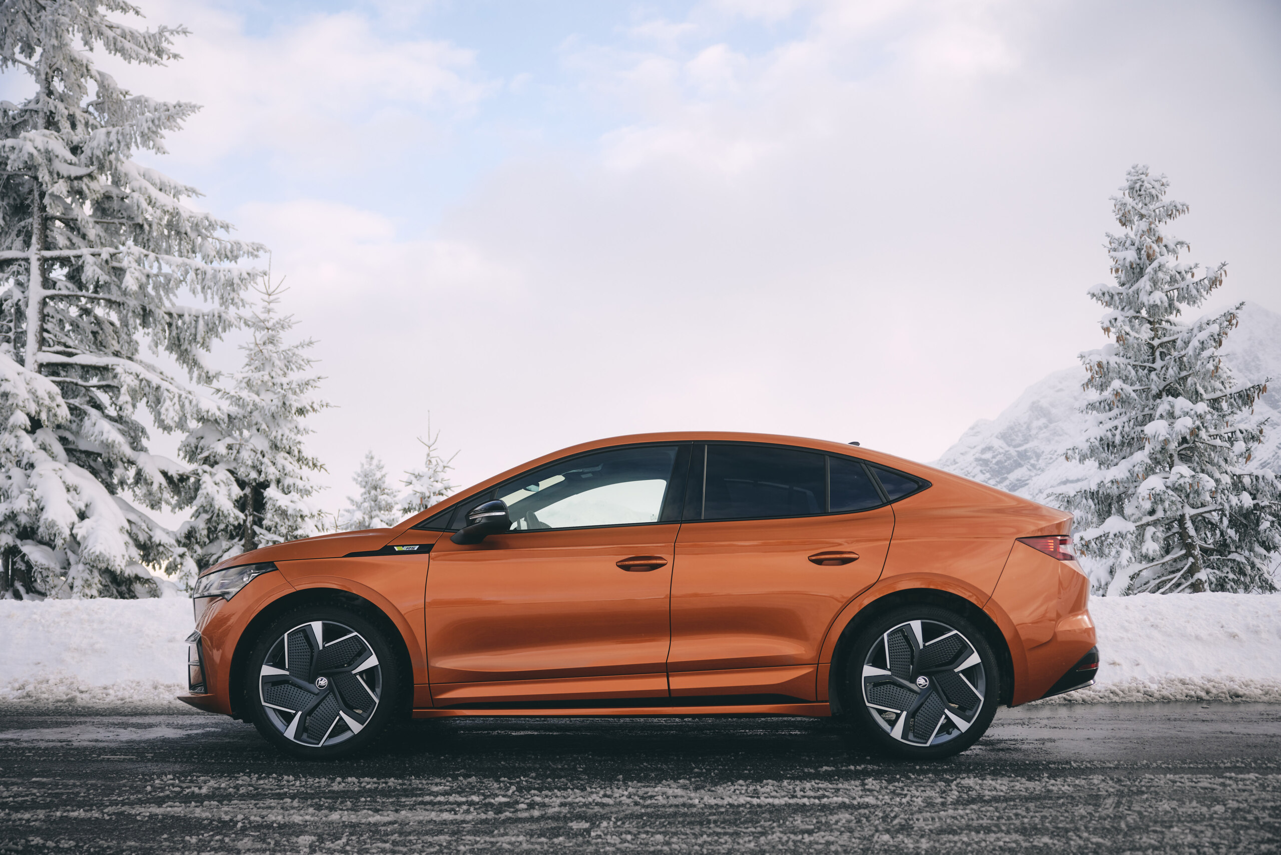Škoda Auto enhances user experience by integrating “ChatGPT” into its ...