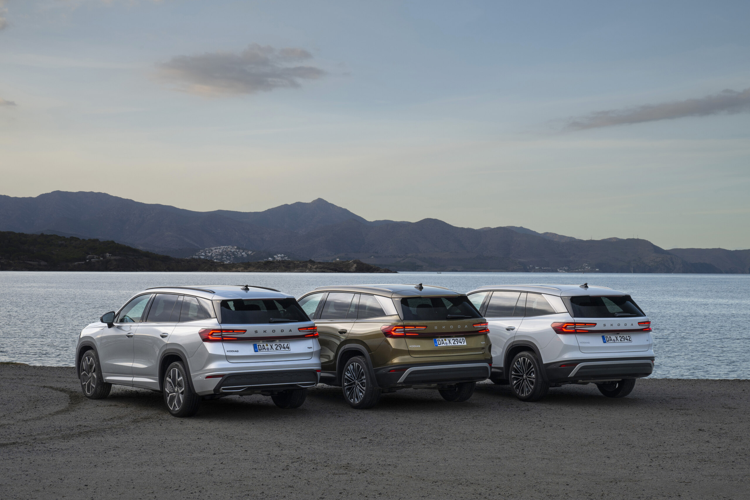 Safety: New and further improved state-of-the-art assistance systems ...