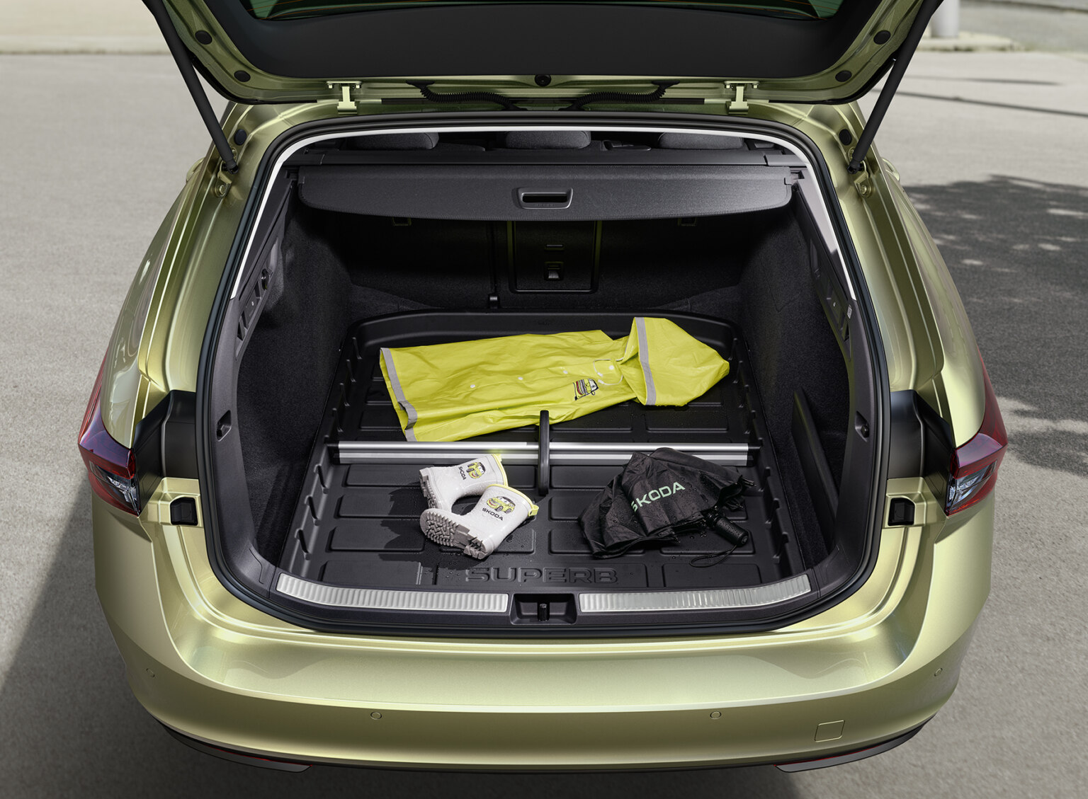 Clever luggage solutions for your boot - Škoda Storyboard