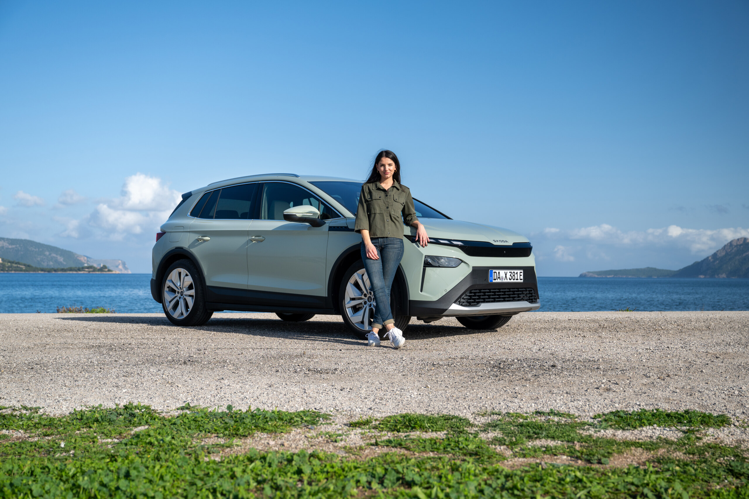 Elroq RS in matte coat. Limited edition brings a new shade - Škoda ...