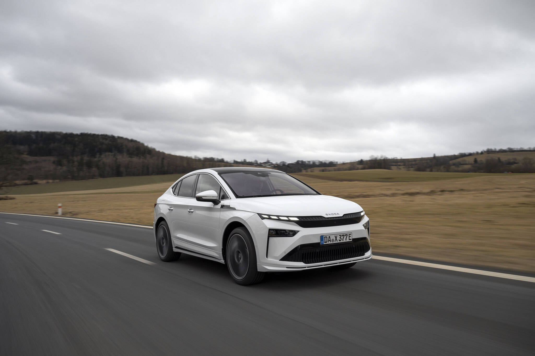 Safety: New parking features and advanced assistance systems - Škoda ...