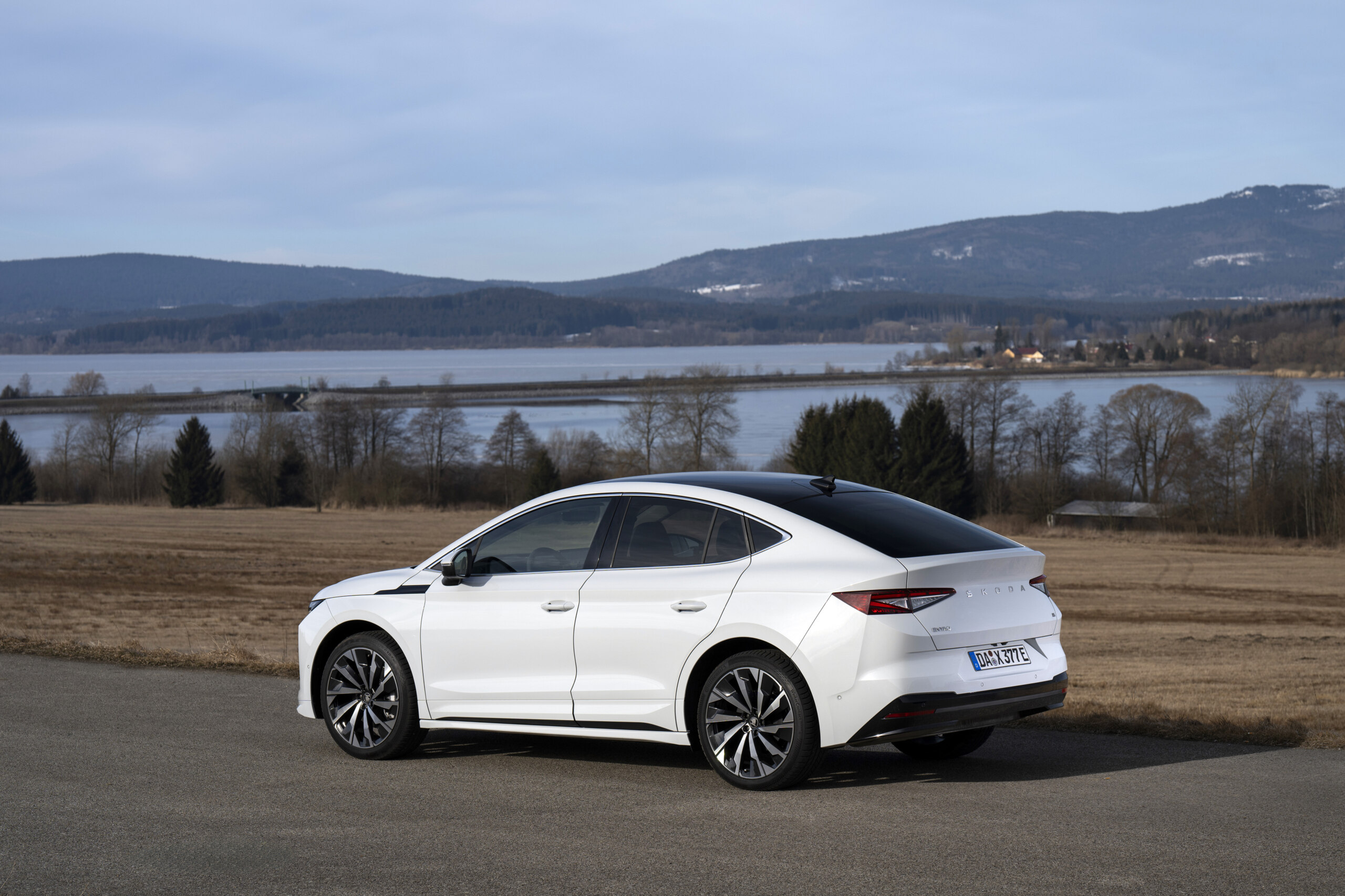 Batteries and powertrains: Long range and reduced charging times ...
