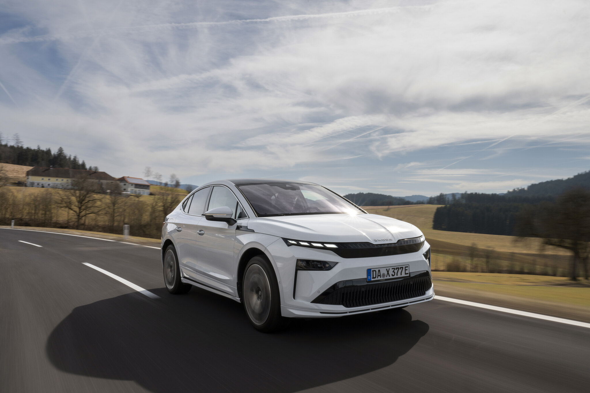 Safety: New parking features and advanced assistance systems - Škoda ...