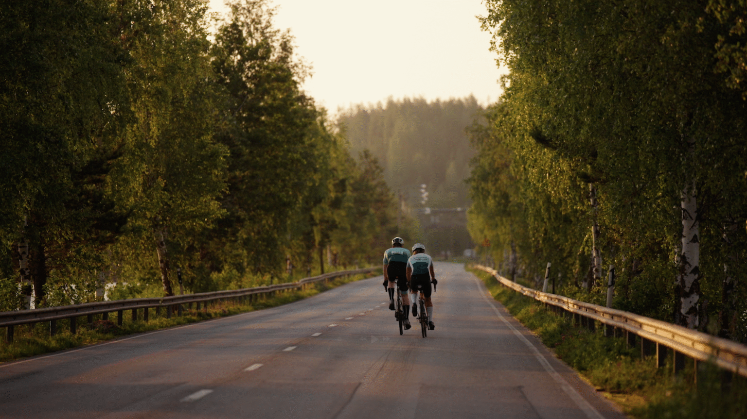 A rally champion’s challenge: 300 km by bike through the white night ...